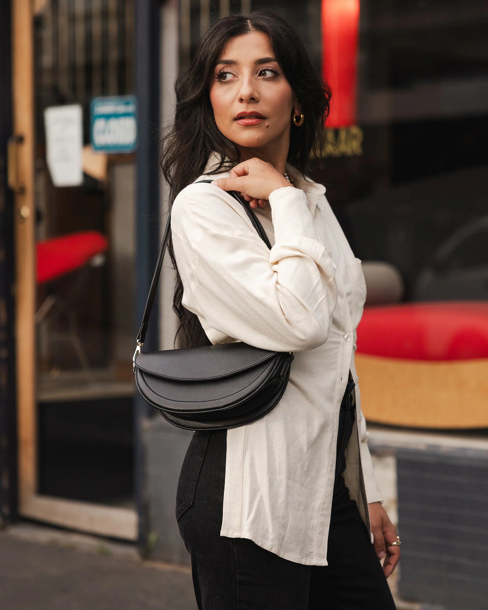 Cindy Shoulder Bag Black – Urban Coyote Boutique
